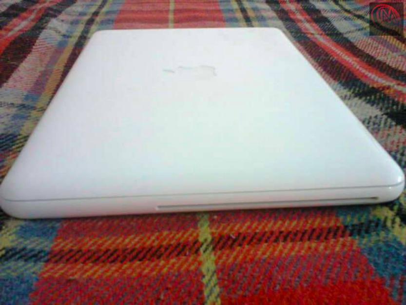 Apple macbook unibody for sale A1342, Dubai, UAE